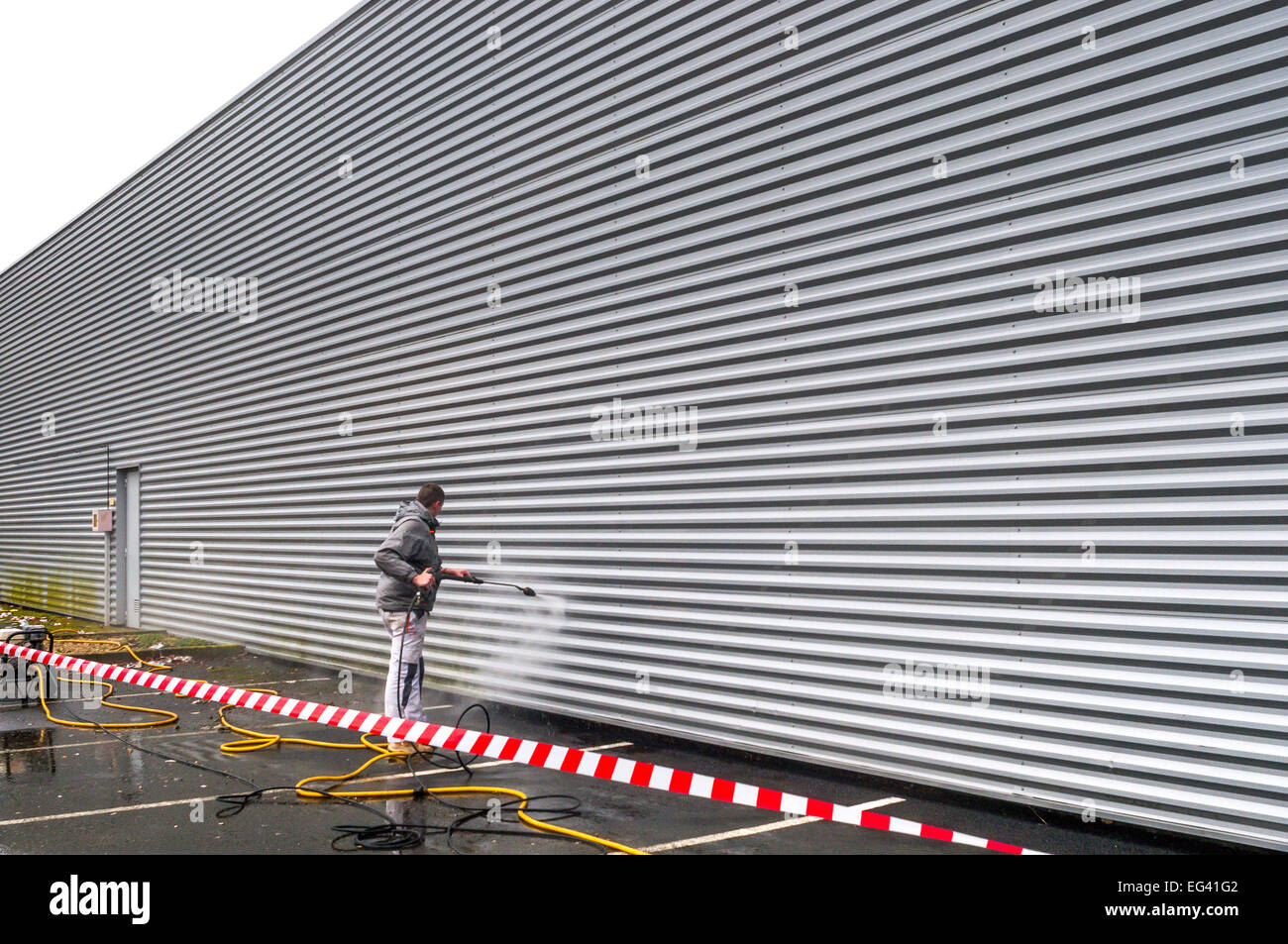 Aluminium cladding hi-res stock photography and images - Alamy