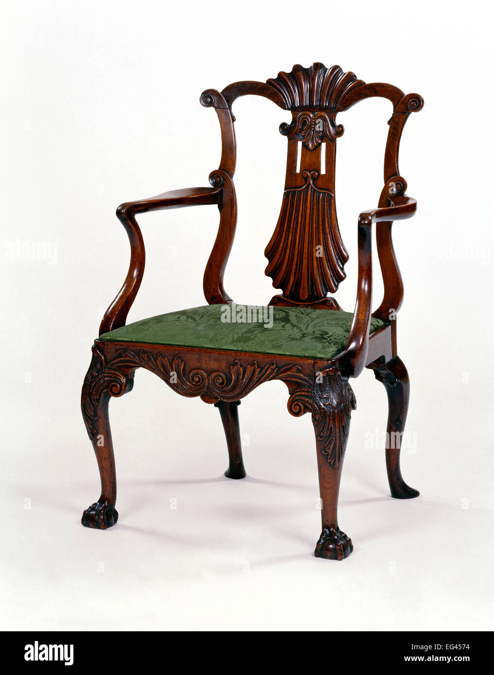 Walnut carving hi-res stock photography and images - Alamy