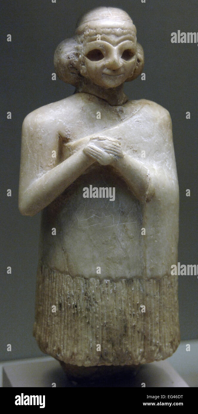 Mesopotamia. Gypsum statue of a woman. Early Dynatic period. 2400-2300 ...