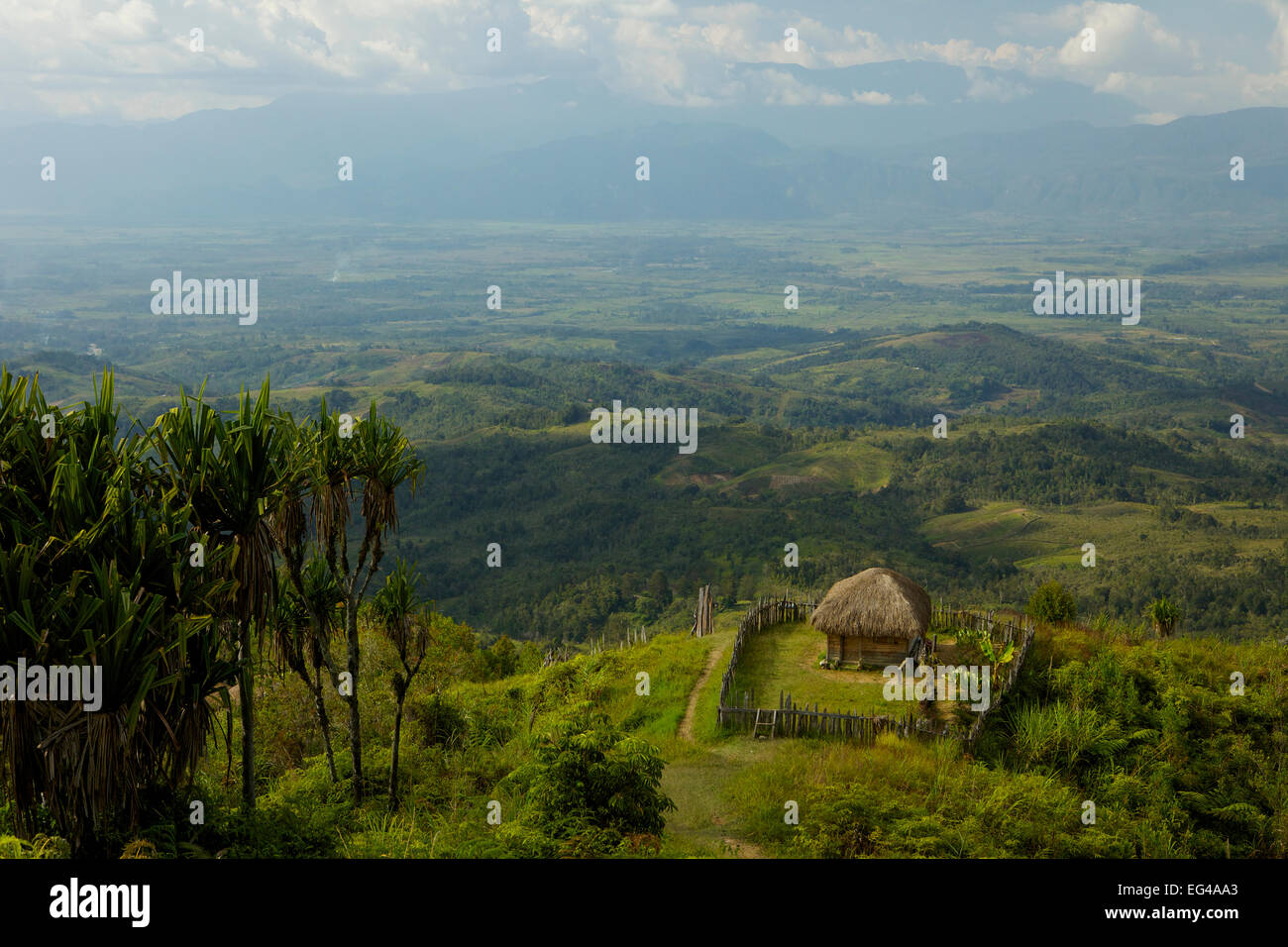 Honai hi-res stock photography and images - Alamy