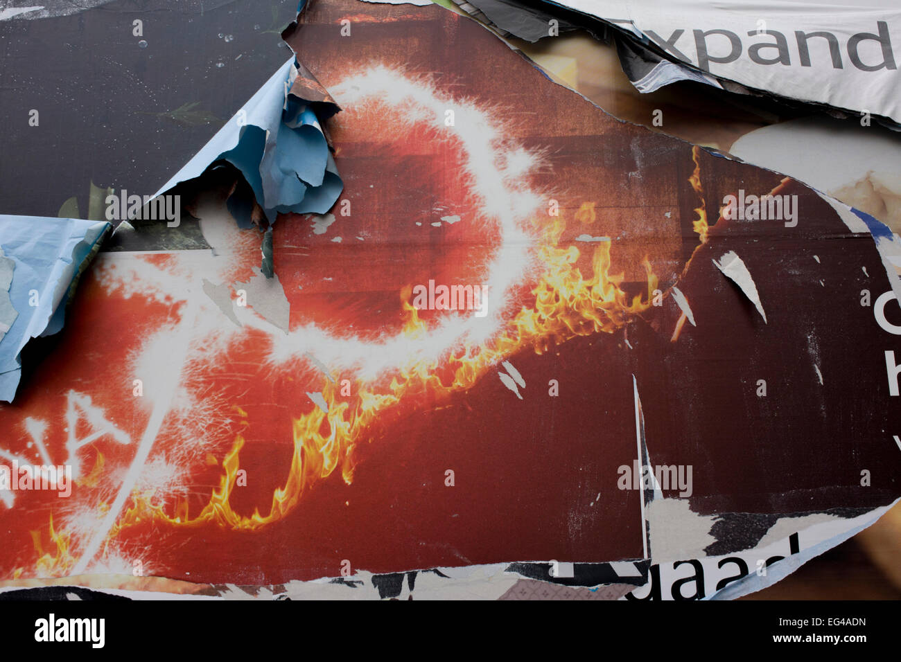 Peeling poster layers hi-res stock photography and images - Alamy