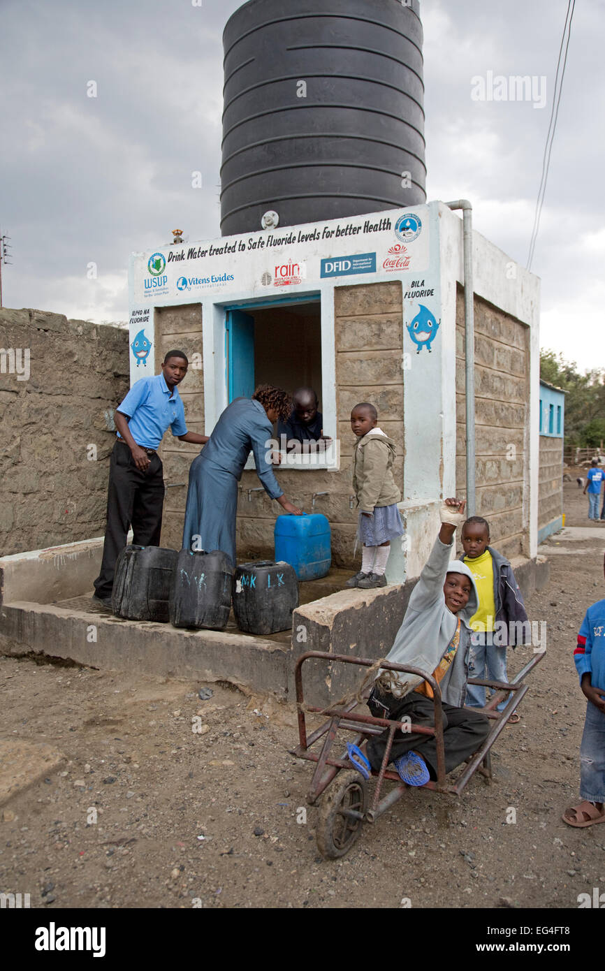 Collecting water from community drinking water distribution Waste ...