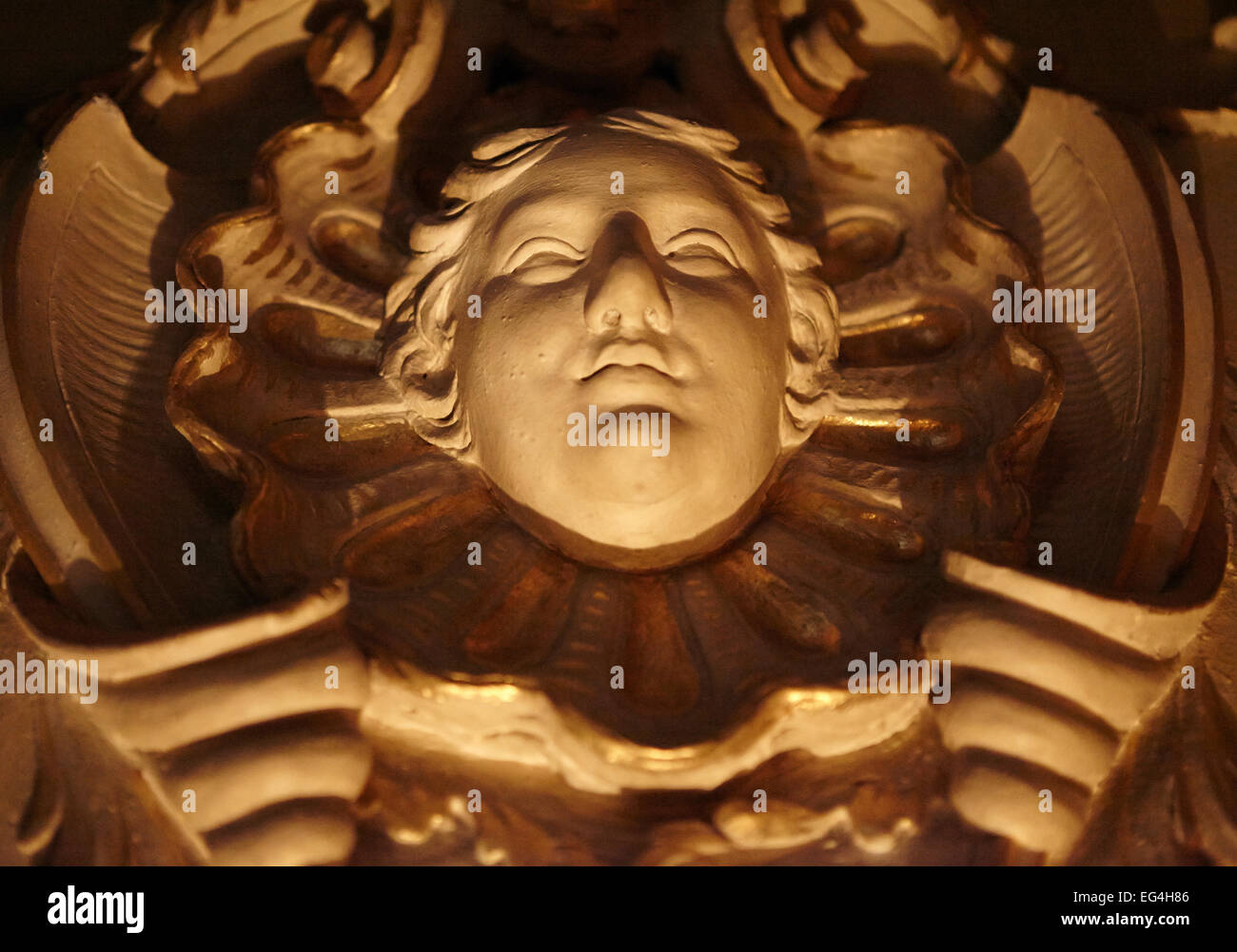 Underlit face hi-res stock photography and images - Alamy