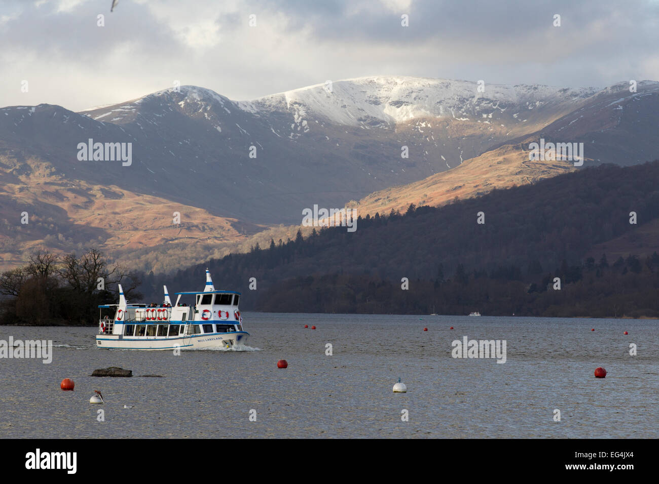 Passenger ferry boat on lake windermere hi-res stock photography and ...