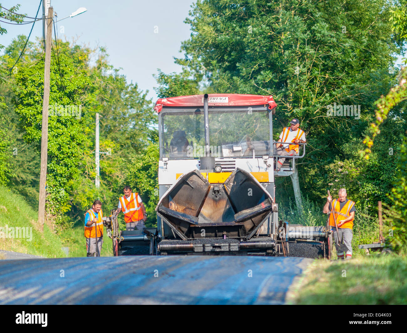 Tarmac lorry hi-res stock photography and images - Alamy