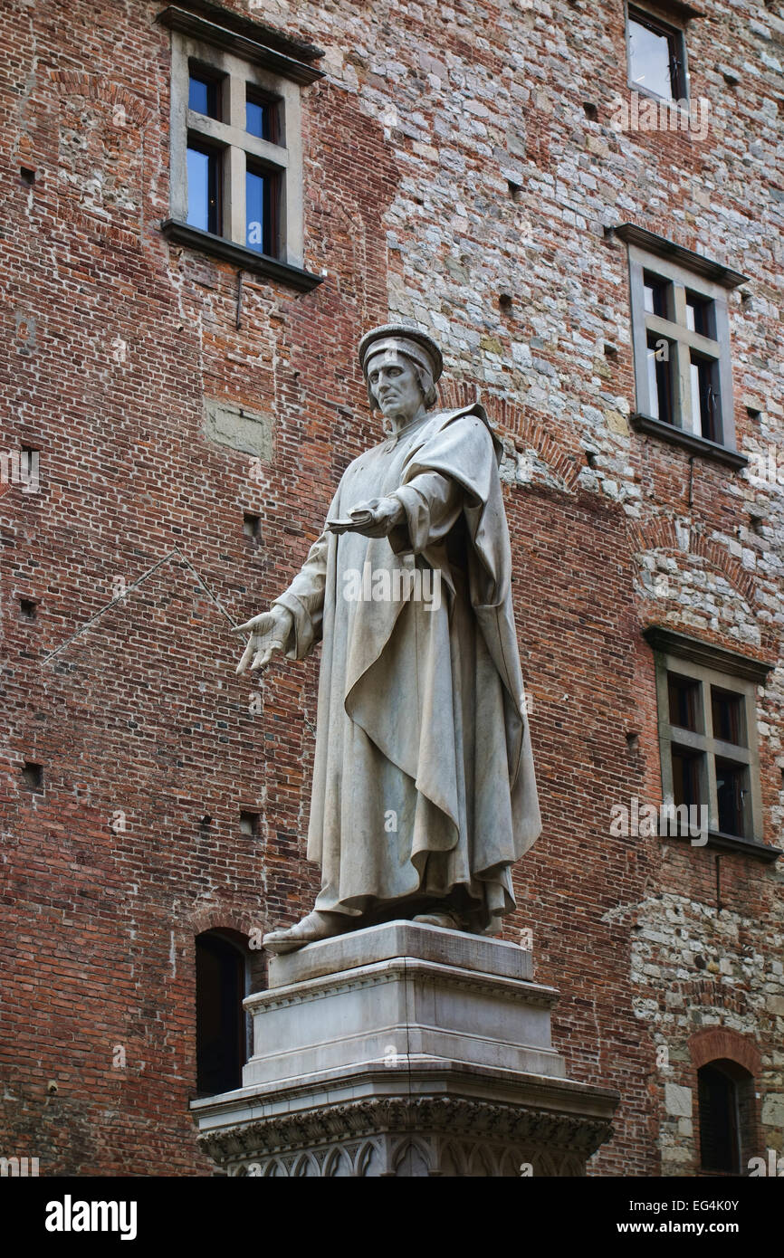 the statue of Francesco Di Marco Datini, made by Antonio Garella in ...