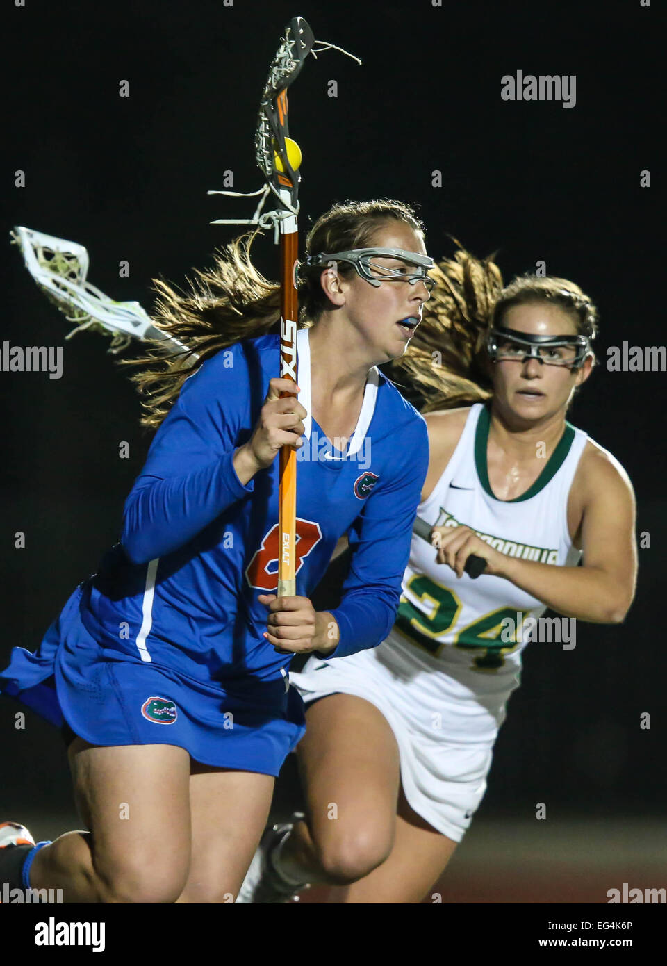Florida midfielder Shannon Gilroy (8) circles the back of the goal ...