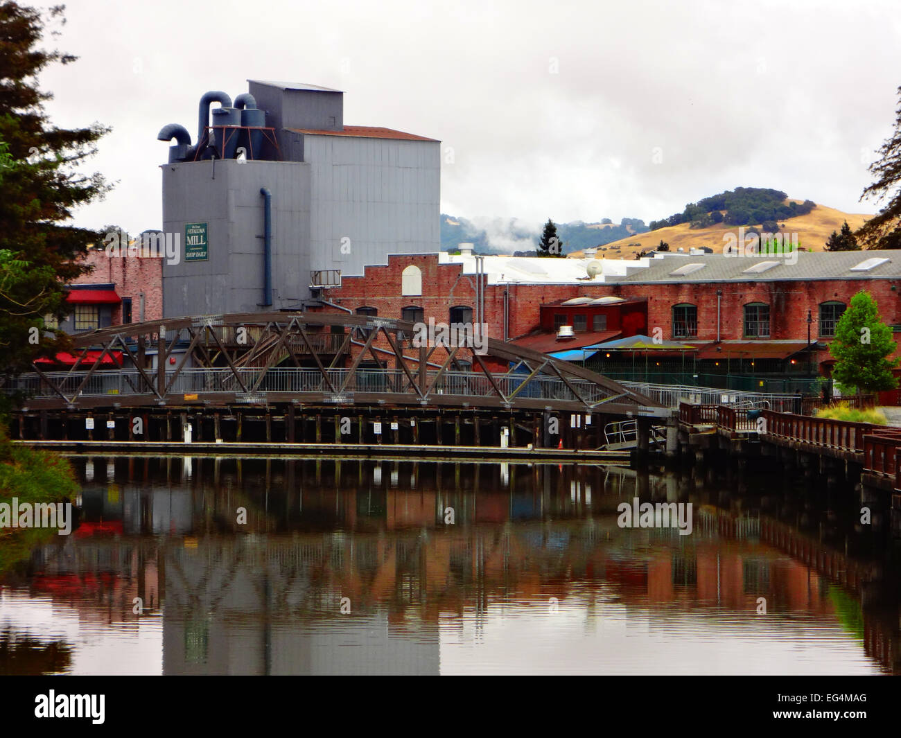 River Town in Northern California Stock Photo - Alamy