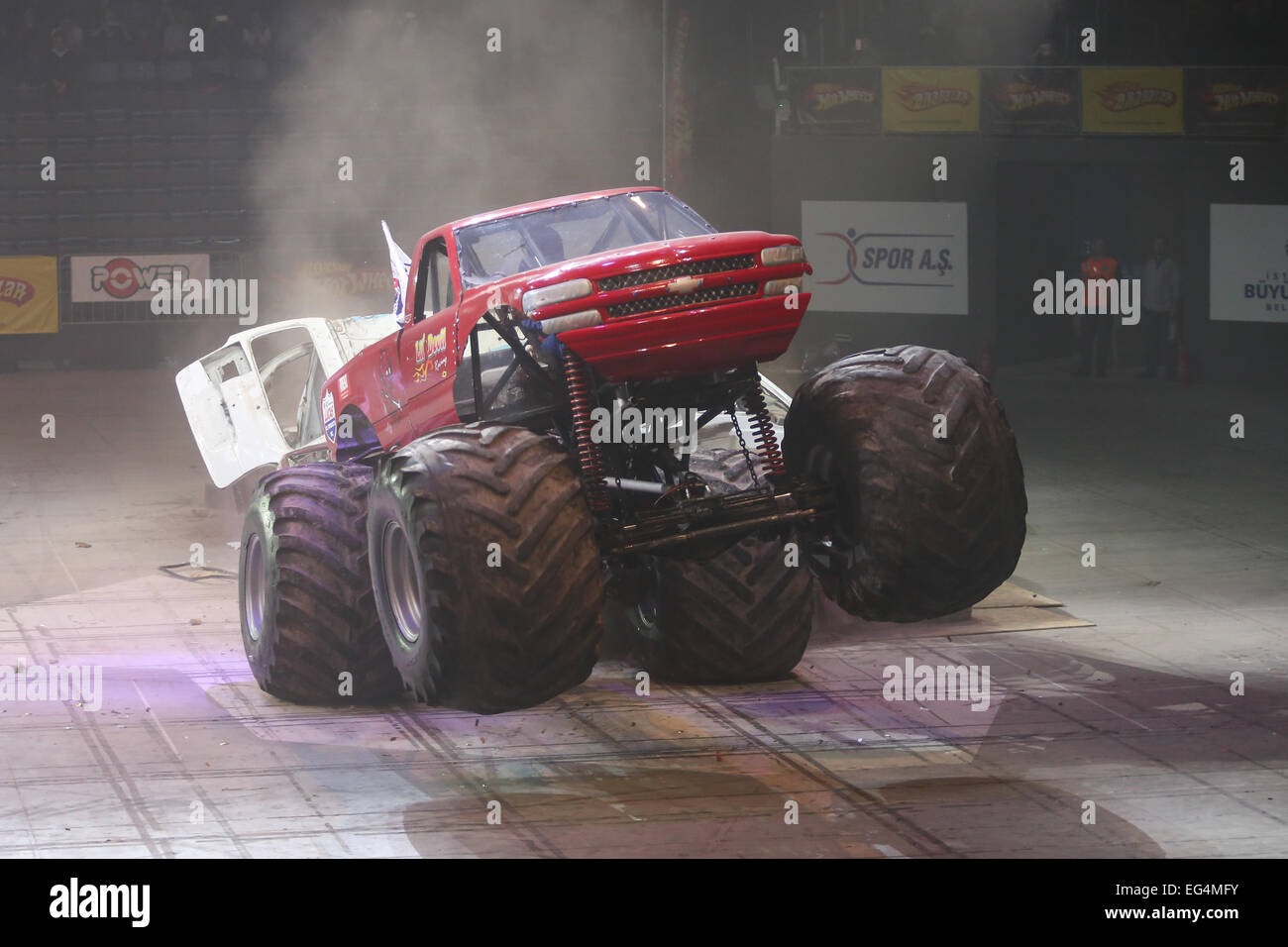 ISTANBUL, TURKEY - FEBRUARY 01, 2015: Monster Truck Lil Devil crush to ...