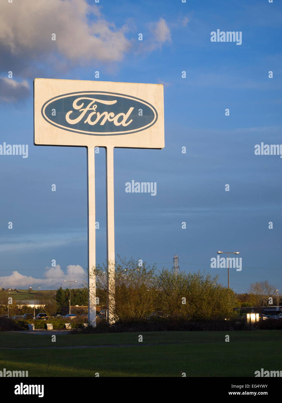 Ford motor company blue hi-res stock photography and images - Alamy