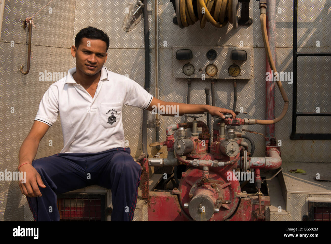 India fireman hi-res stock photography and images - Alamy