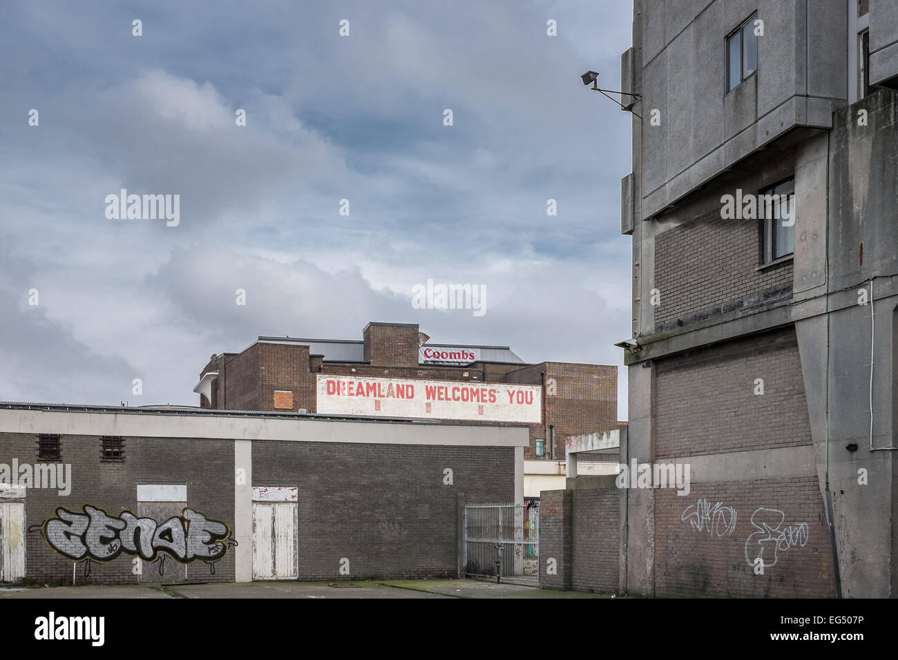 Sign ' Dreamland Welcomes You, ' Margate, Kent Stock Photo - Alamy