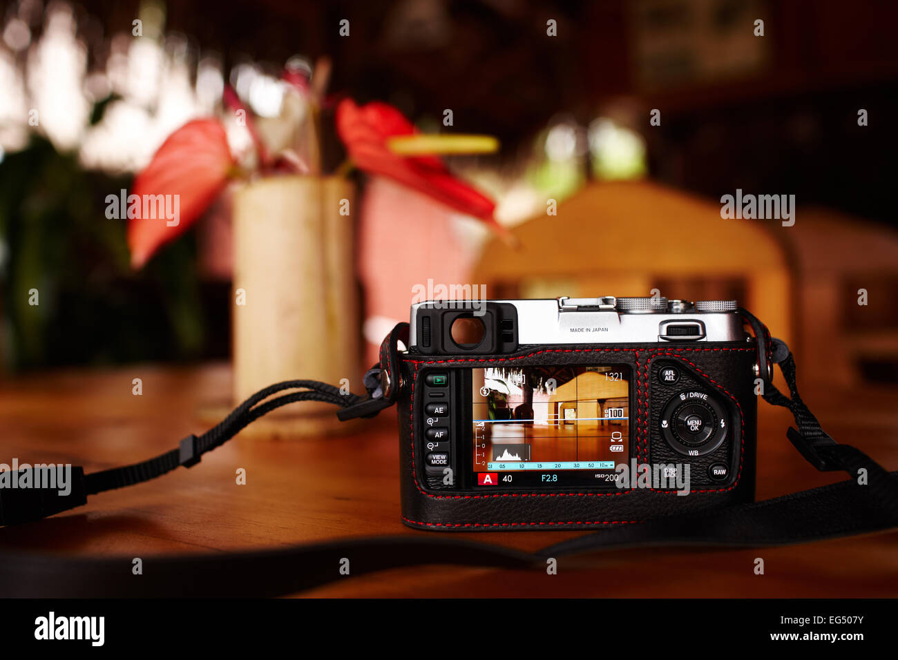 digital camera is on the table, turned on the screen to lifeview, 2.8 ...