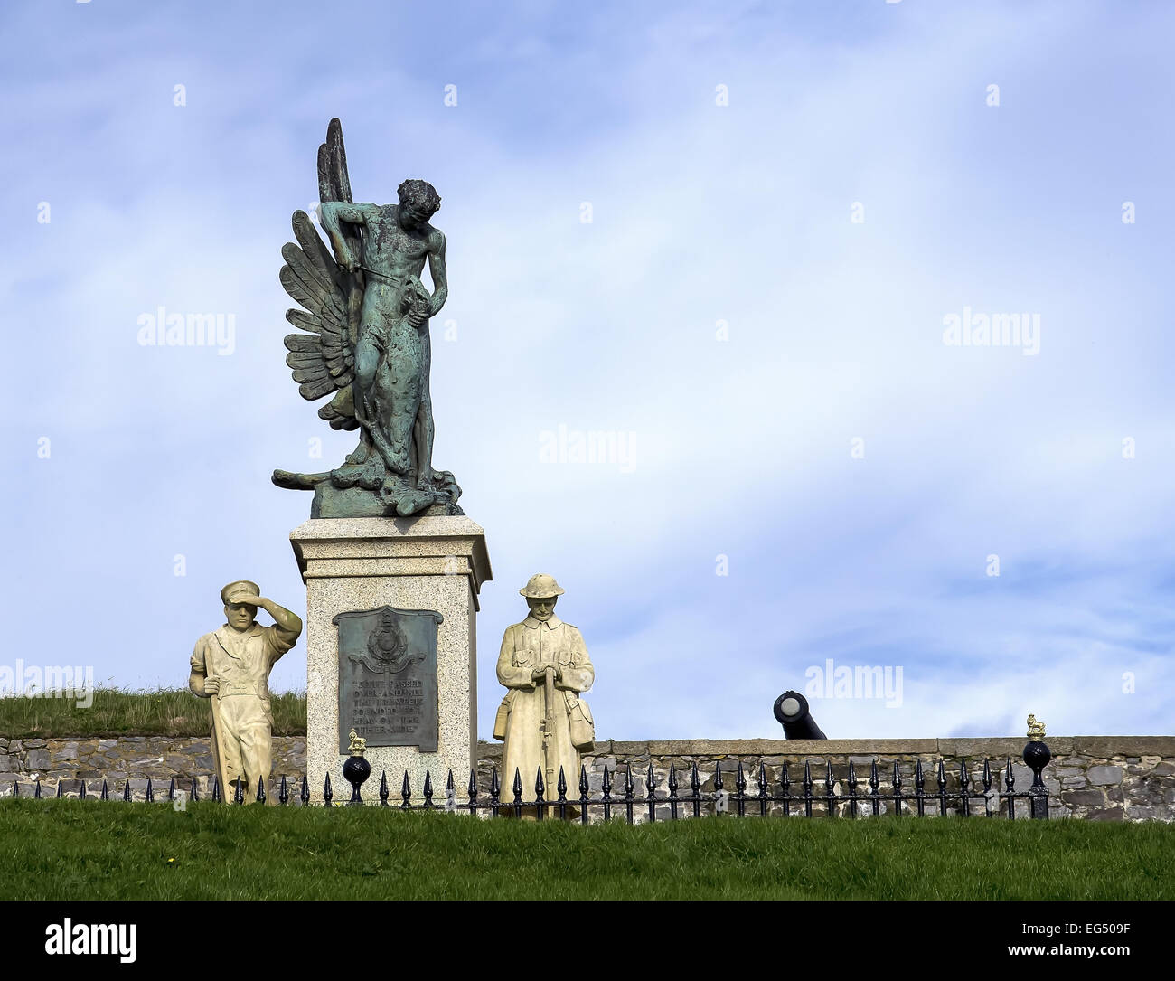 Monument, Sculpture, Security Guard, Gun, Sky, England, Army Soldier ...