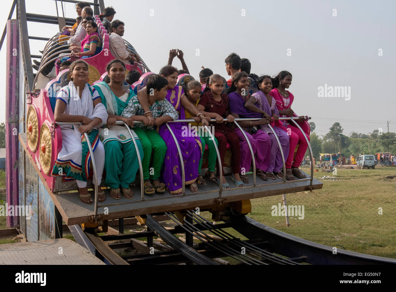 Indian amusement park rides hi-res stock photography and images - Alamy