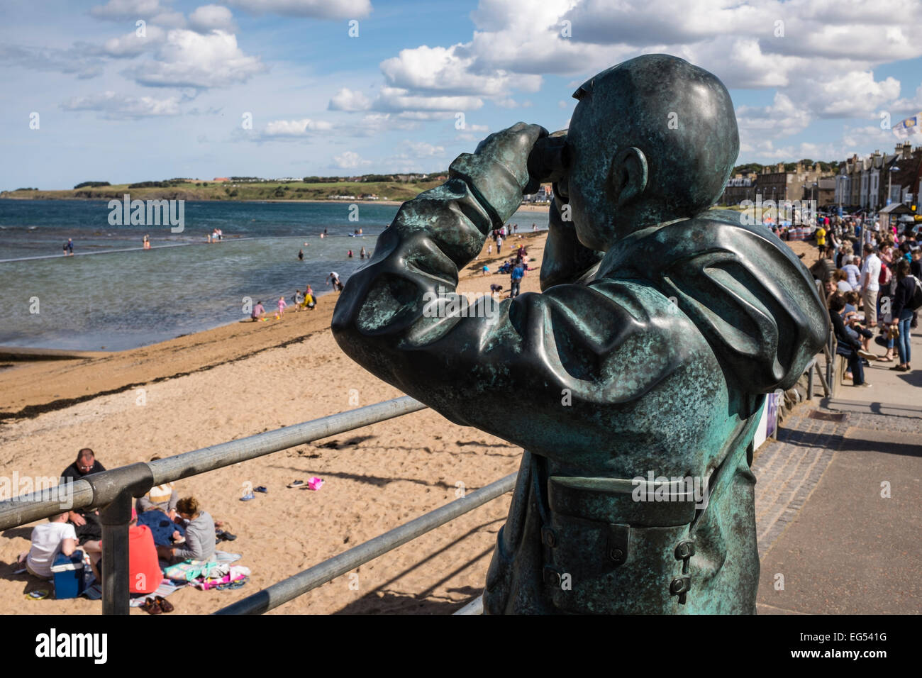 Watcher statue hi-res stock photography and images - Alamy