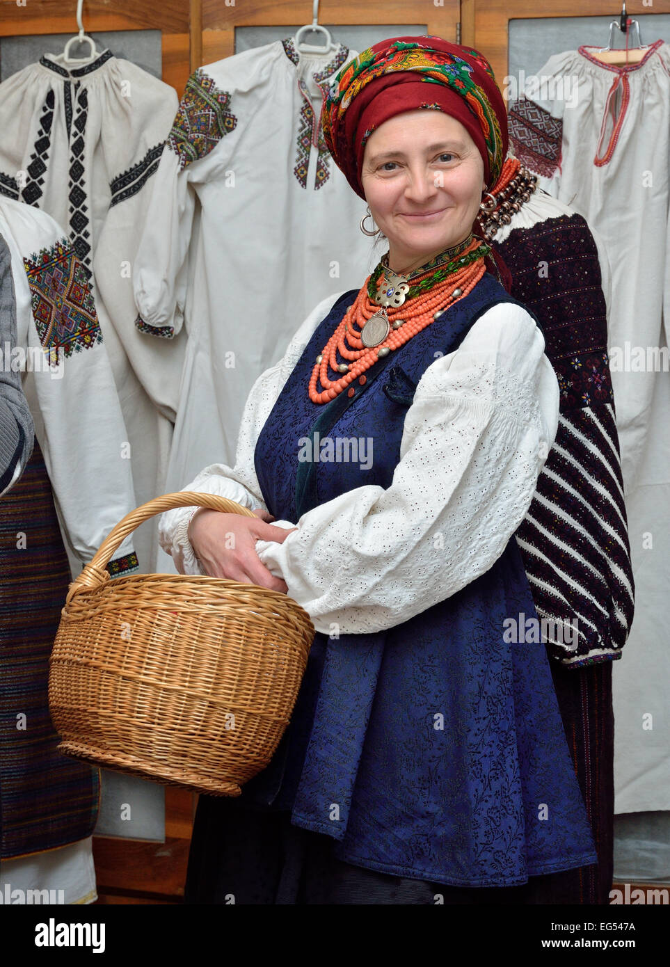 Ukrainian woman in the traditional garment Stock Photo - Alamy