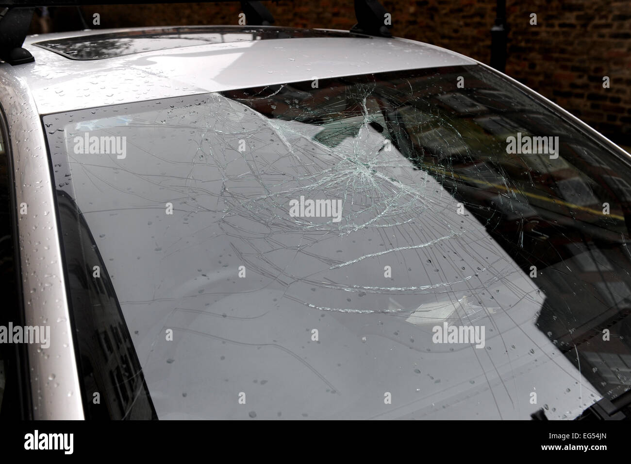 Vandallised windscreen in volkswagen polo car Stock Photo - Alamy