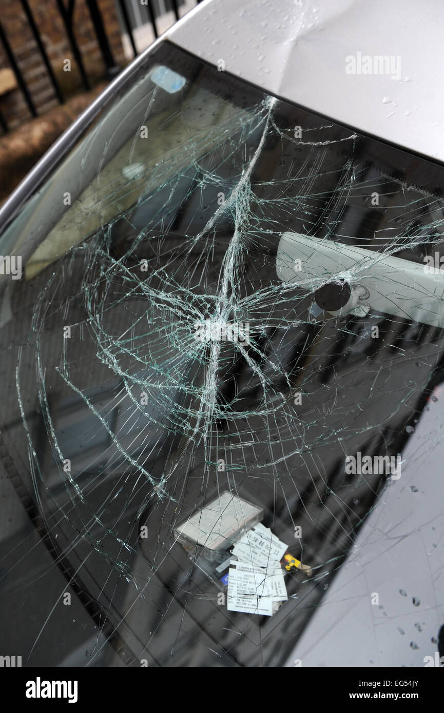 Vandallised windscreen in volkswagen polo car Stock Photo - Alamy