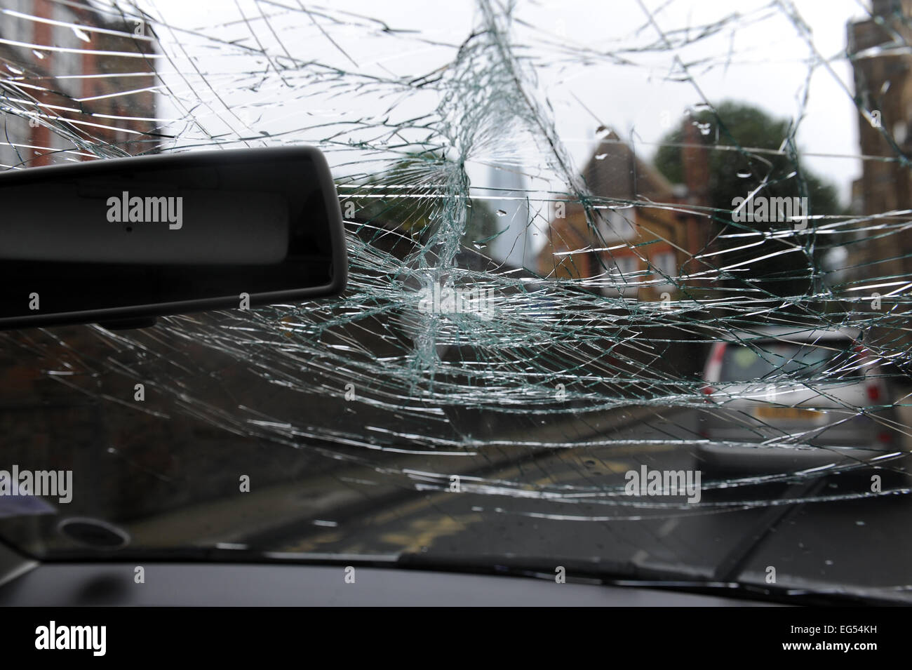 Smashed windscreen in volkswagen polo car Stock Photo - Alamy
