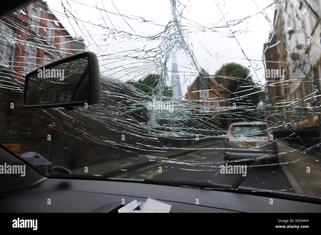 Smashed windscreen in volkswagen polo car Stock Photo - Alamy