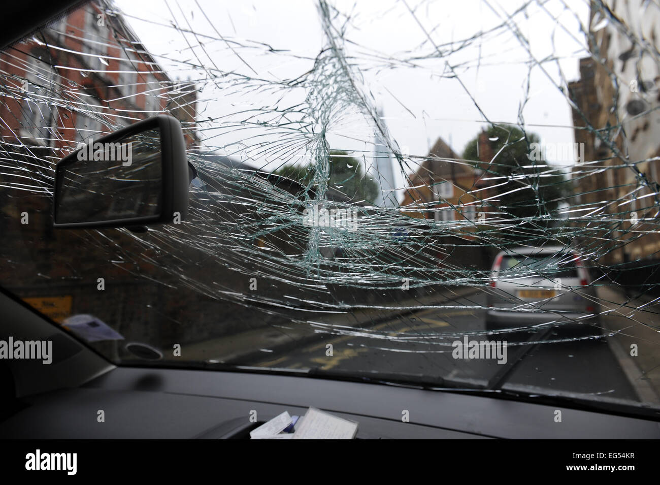 Smashed windscreen in volkswagen polo car Stock Photo - Alamy