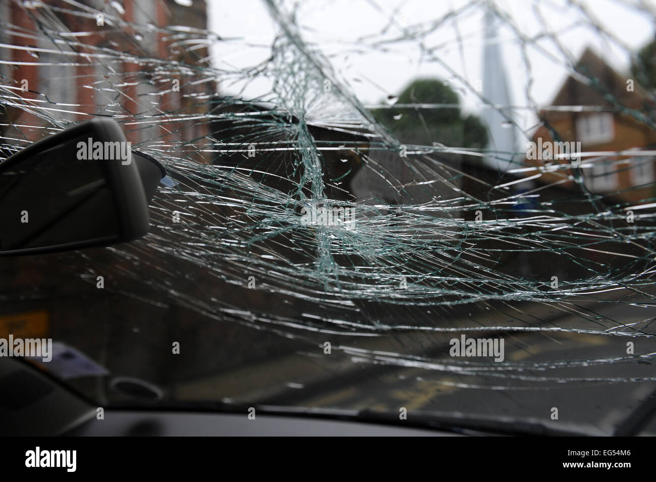 Smashed windscreen in volkswagen polo car Stock Photo - Alamy