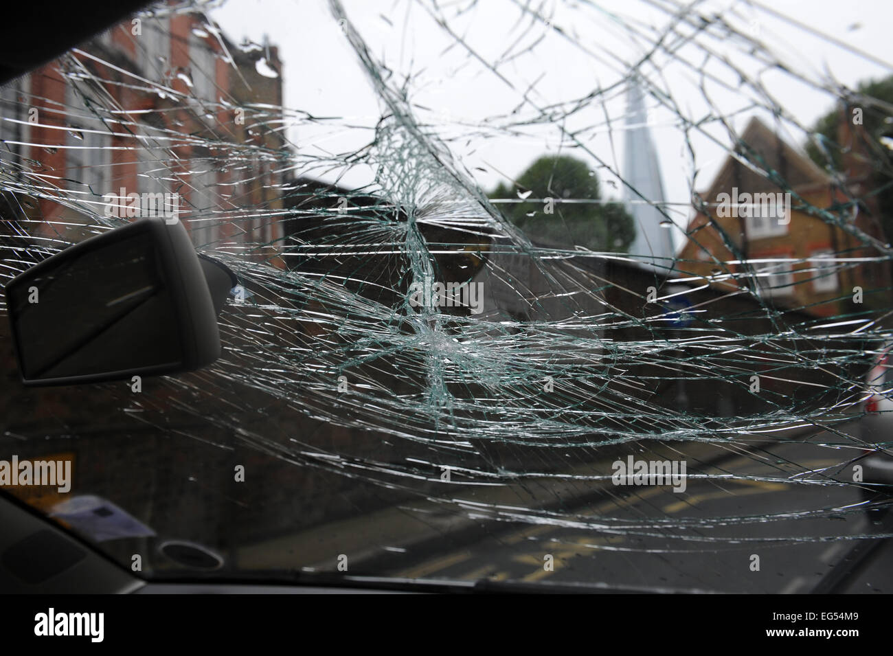 Smashed windscreen in volkswagen polo car Stock Photo - Alamy