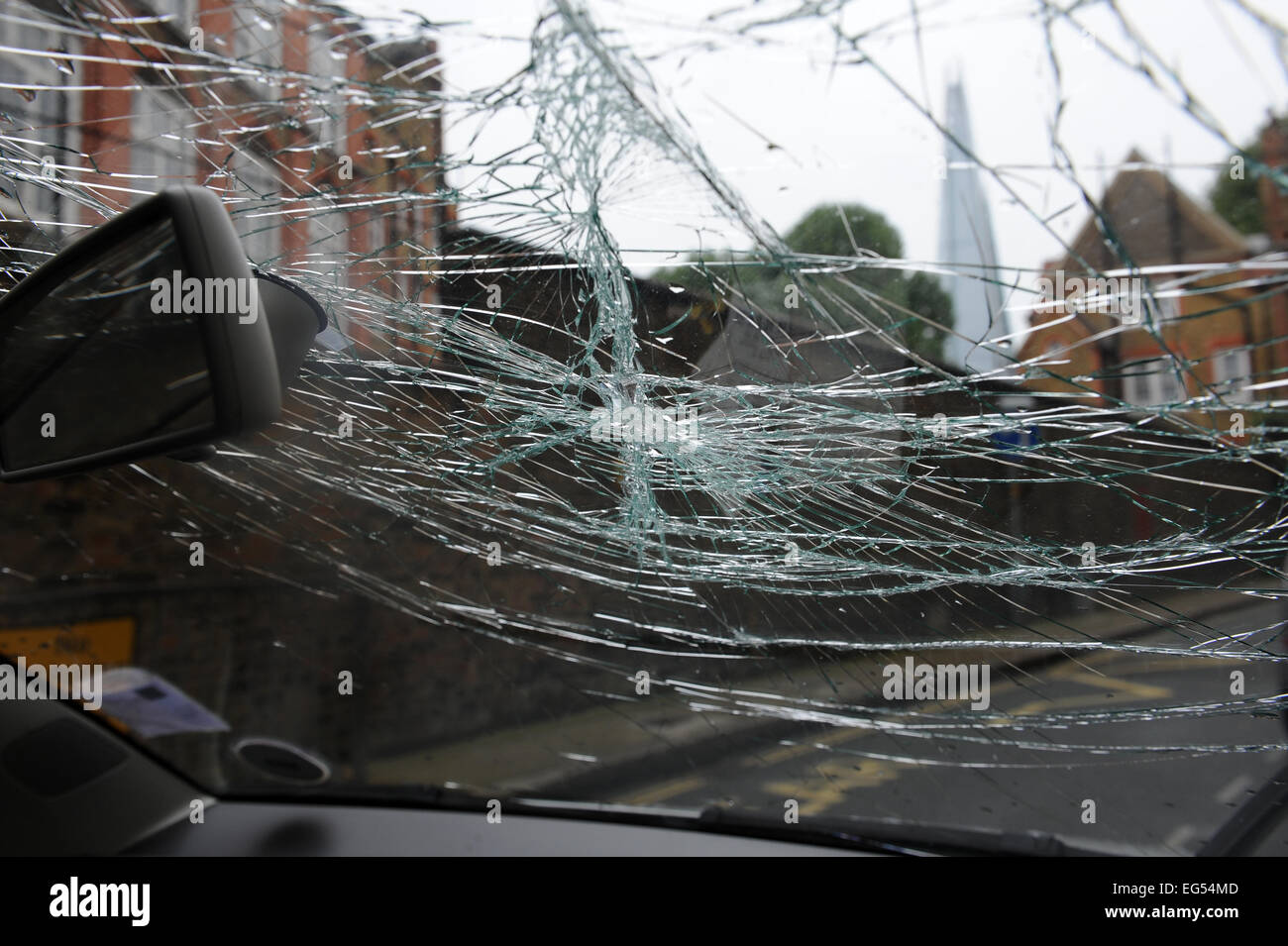 Smashed windscreen in volkswagen polo car Stock Photo - Alamy