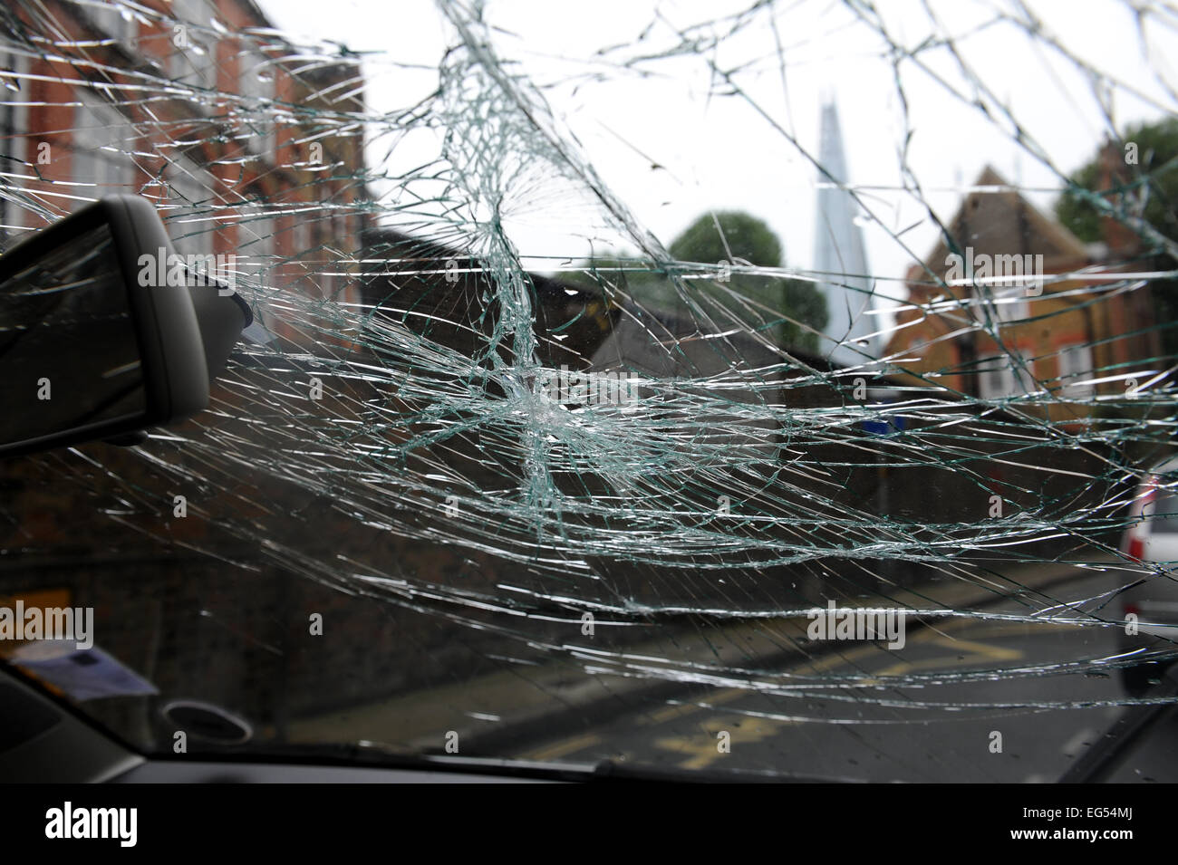 Smashed windscreen in volkswagen polo car Stock Photo - Alamy