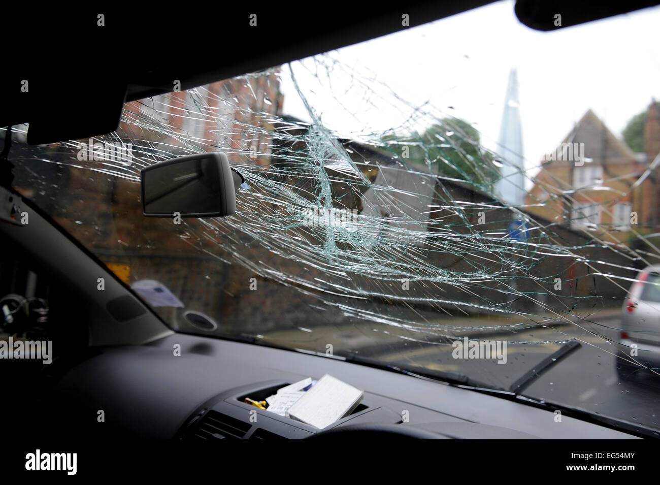 Smashed windscreen in volkswagen polo car Stock Photo - Alamy