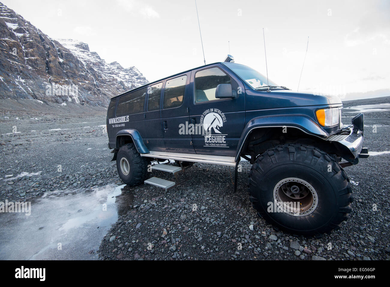 Large 4x4 hi-res stock photography and images - Alamy