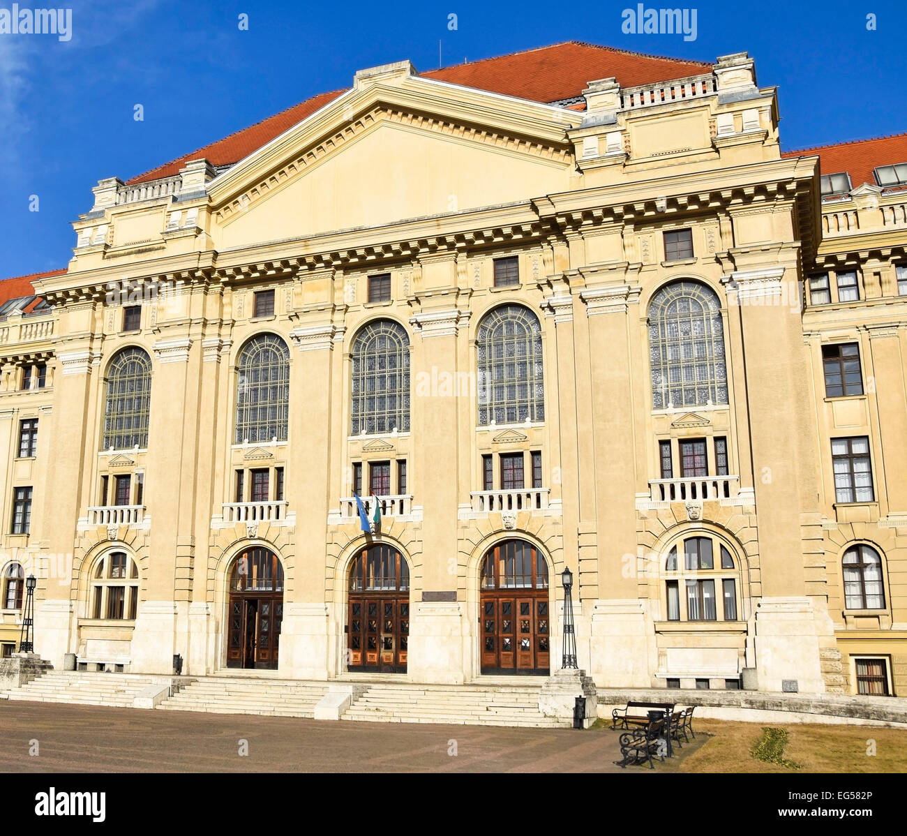 Building debrecen hi-res stock photography and images - Alamy
