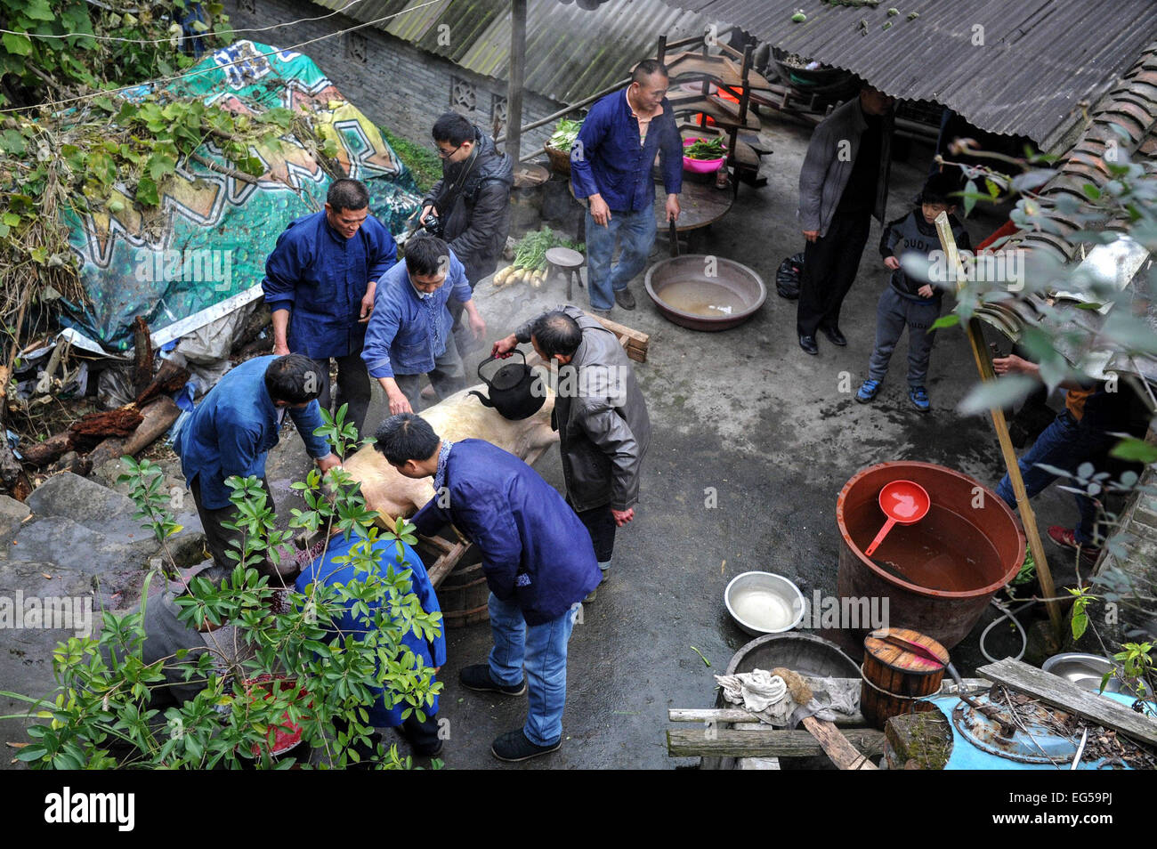 Sandu, China's Guizhou Province. 17th Feb, 2015. People of Shui ethnic ...