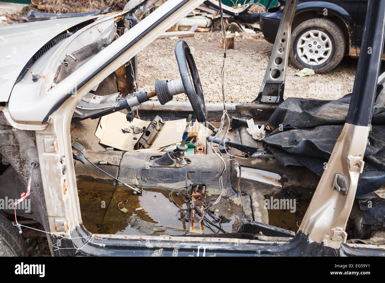 Disassembled car hi-res stock photography and images - Alamy