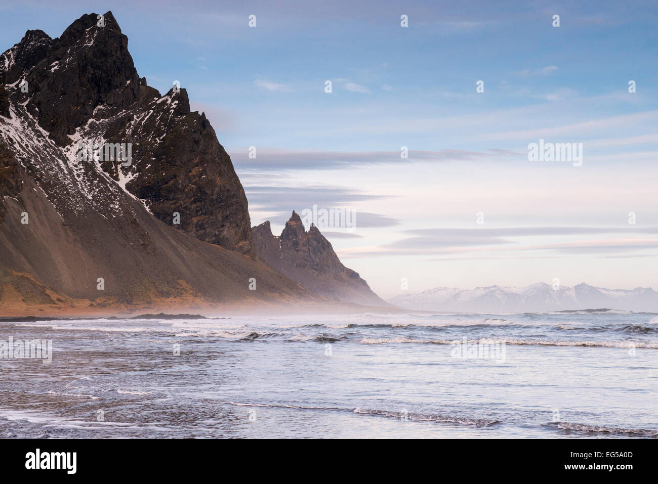 Mountains lagoon hi-res stock photography and images - Alamy