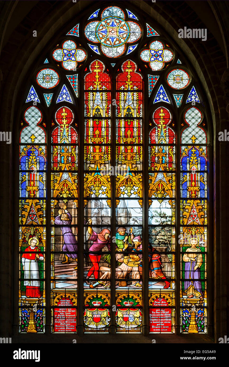 Brussels cathedral interior hi-res stock photography and images - Alamy