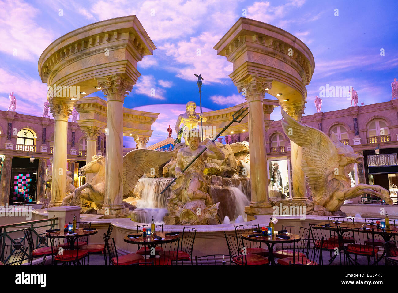 Fountain in Forum shops at Caesars Palace Stock Photo - Alamy