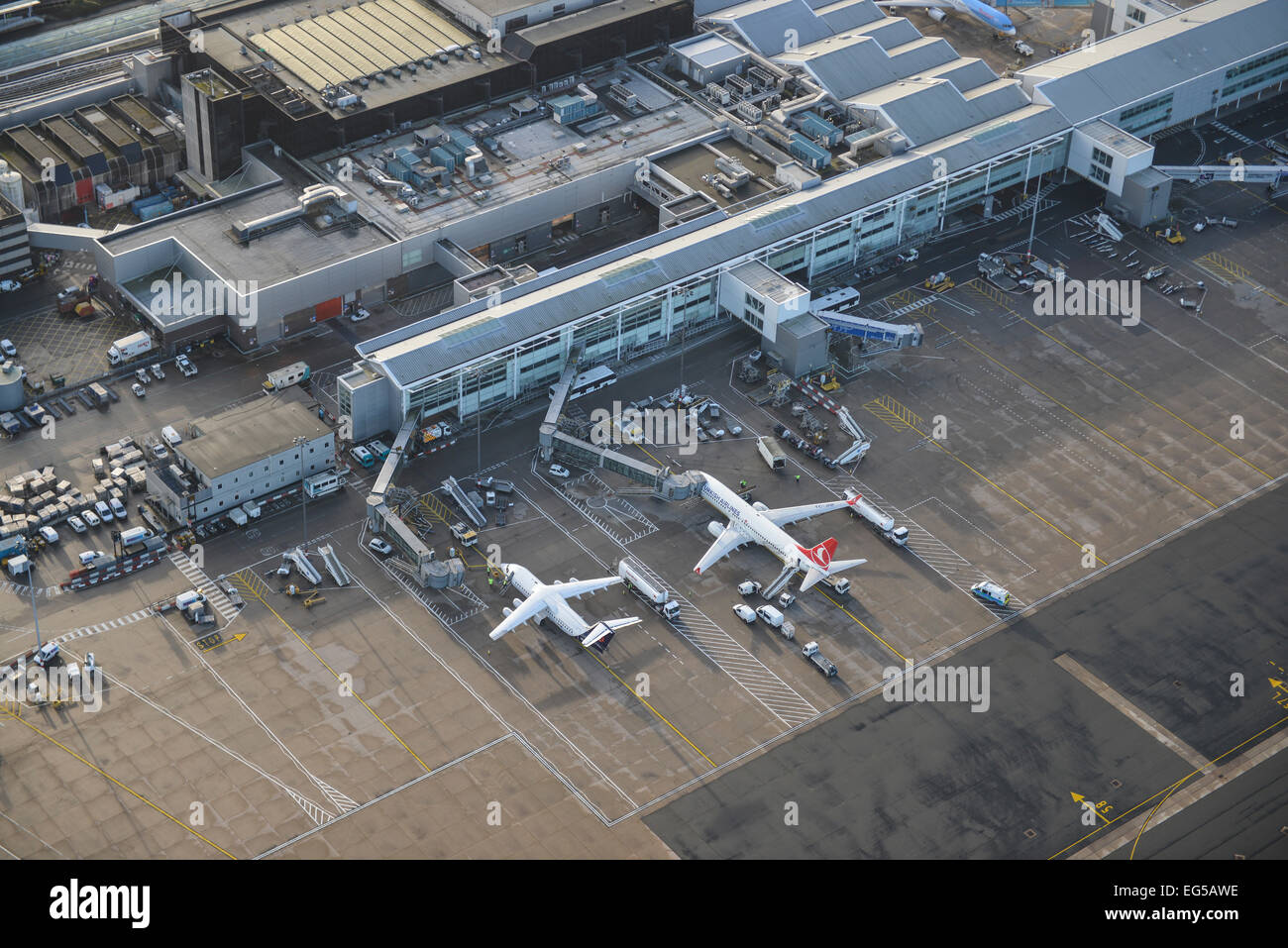 Aerial view of birmingham airport hi-res stock photography and images ...