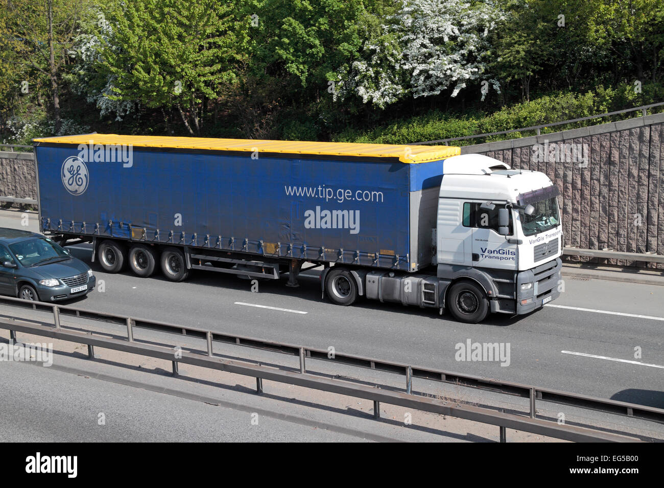 A GE Trailer Fleet Services lorry (formerly Transport International ...