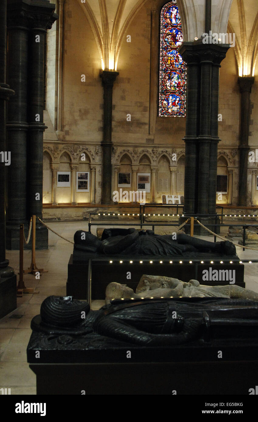 London temple church interior hi-res stock photography and images - Alamy