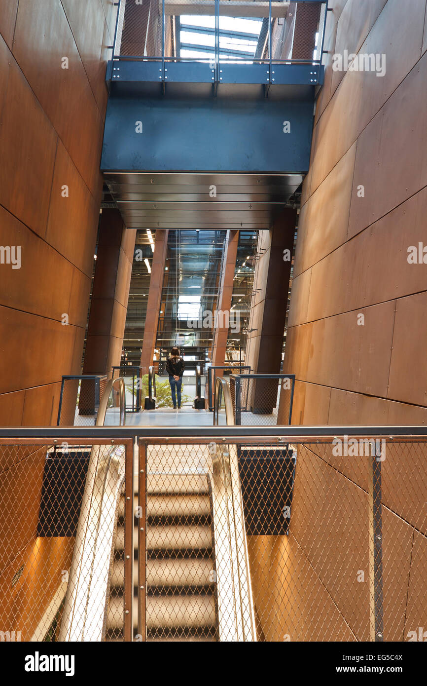 Solidarity museum solidarnosc museum gdansk hi-res stock photography ...