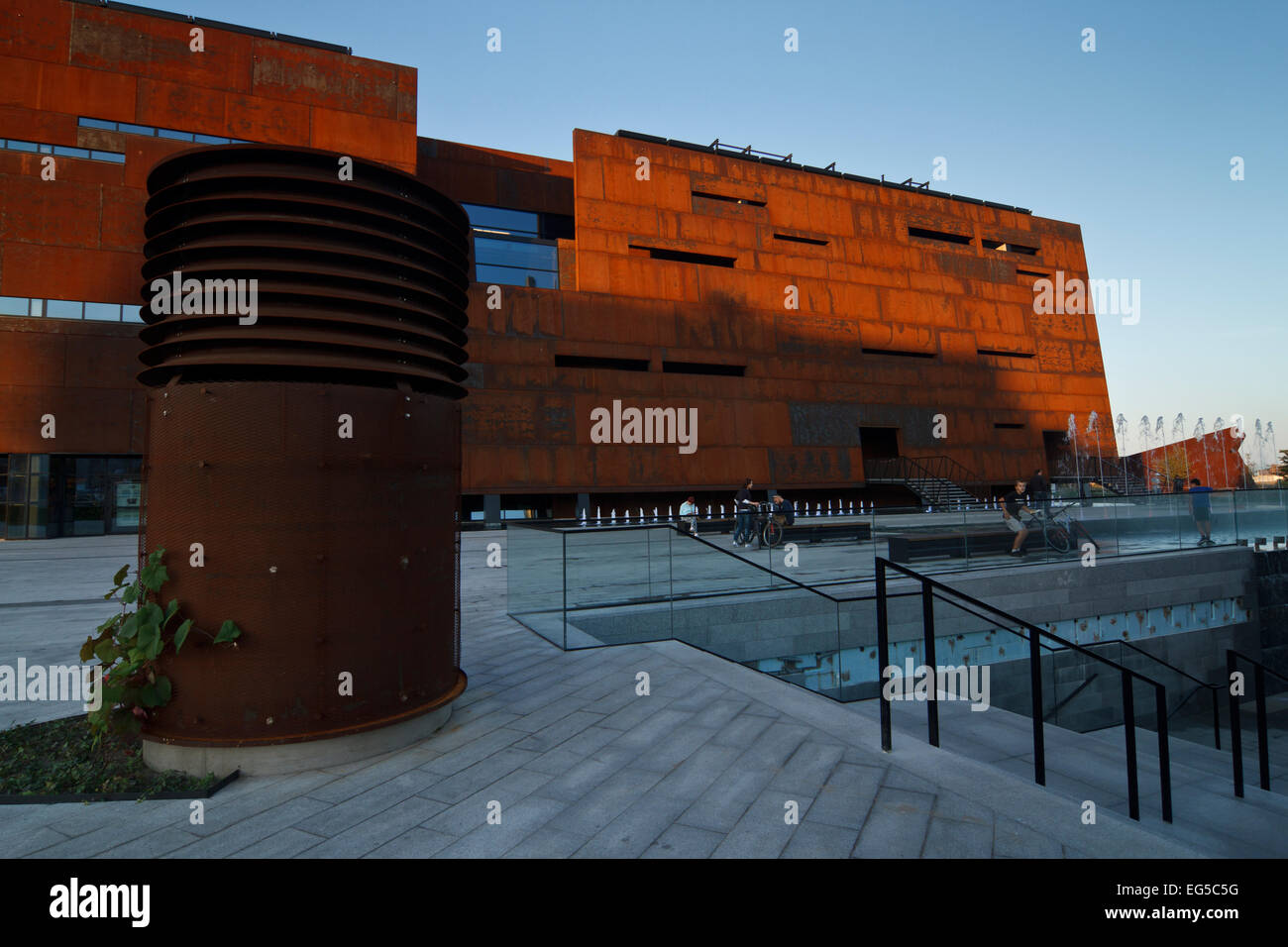 Solidarity museum solidarnosc museum gdansk hi-res stock photography ...