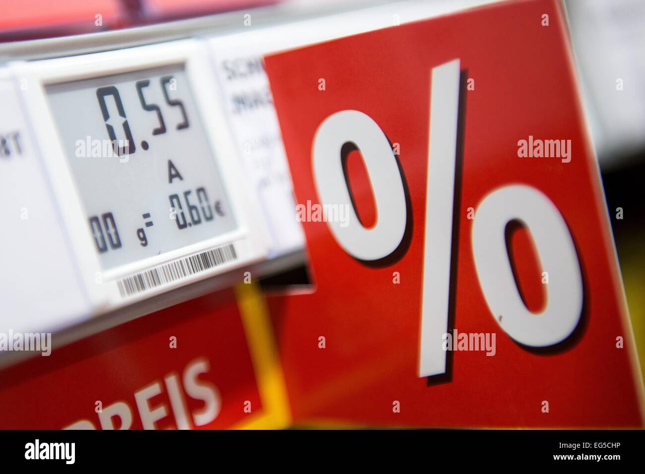 Duesseldoef, Germany. 28th Jan, 2015. Electronic price tags are on ...