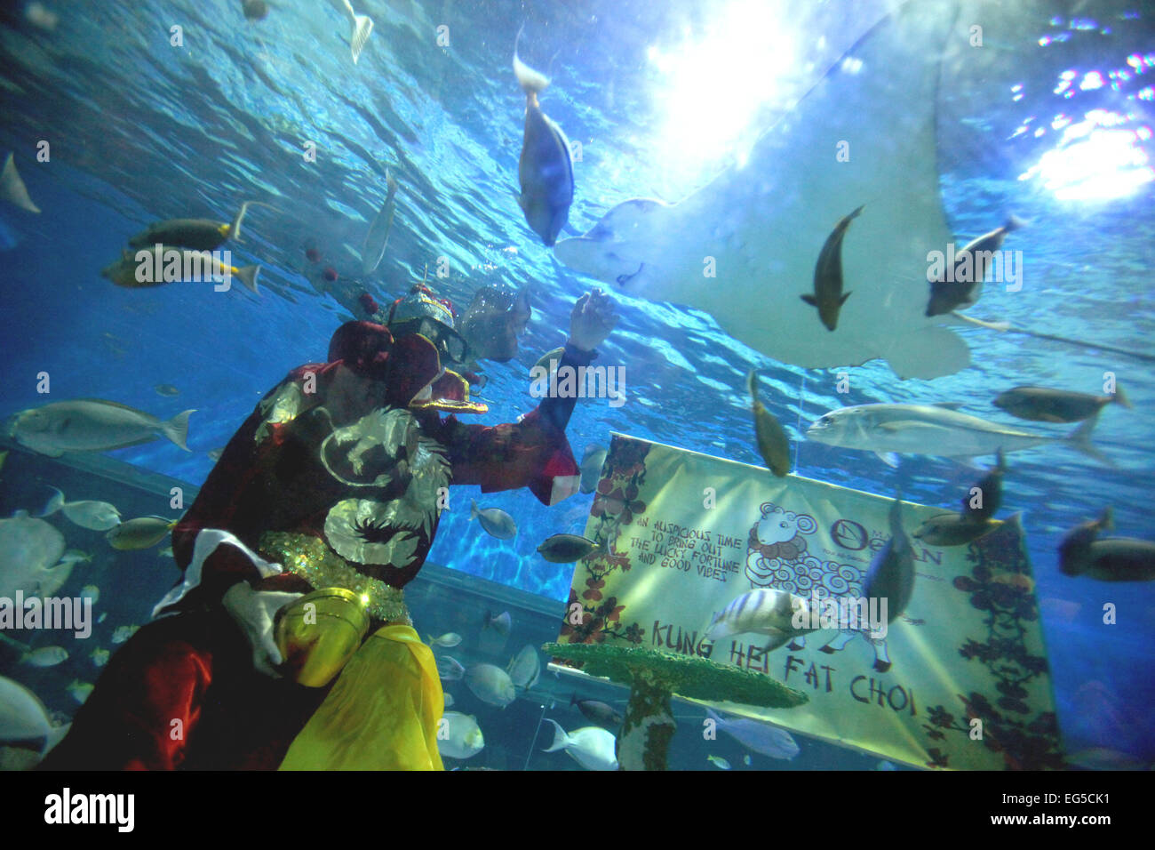 Manila, Philippines. 17th Feb, 2015. A diver dressed in a traditional ...