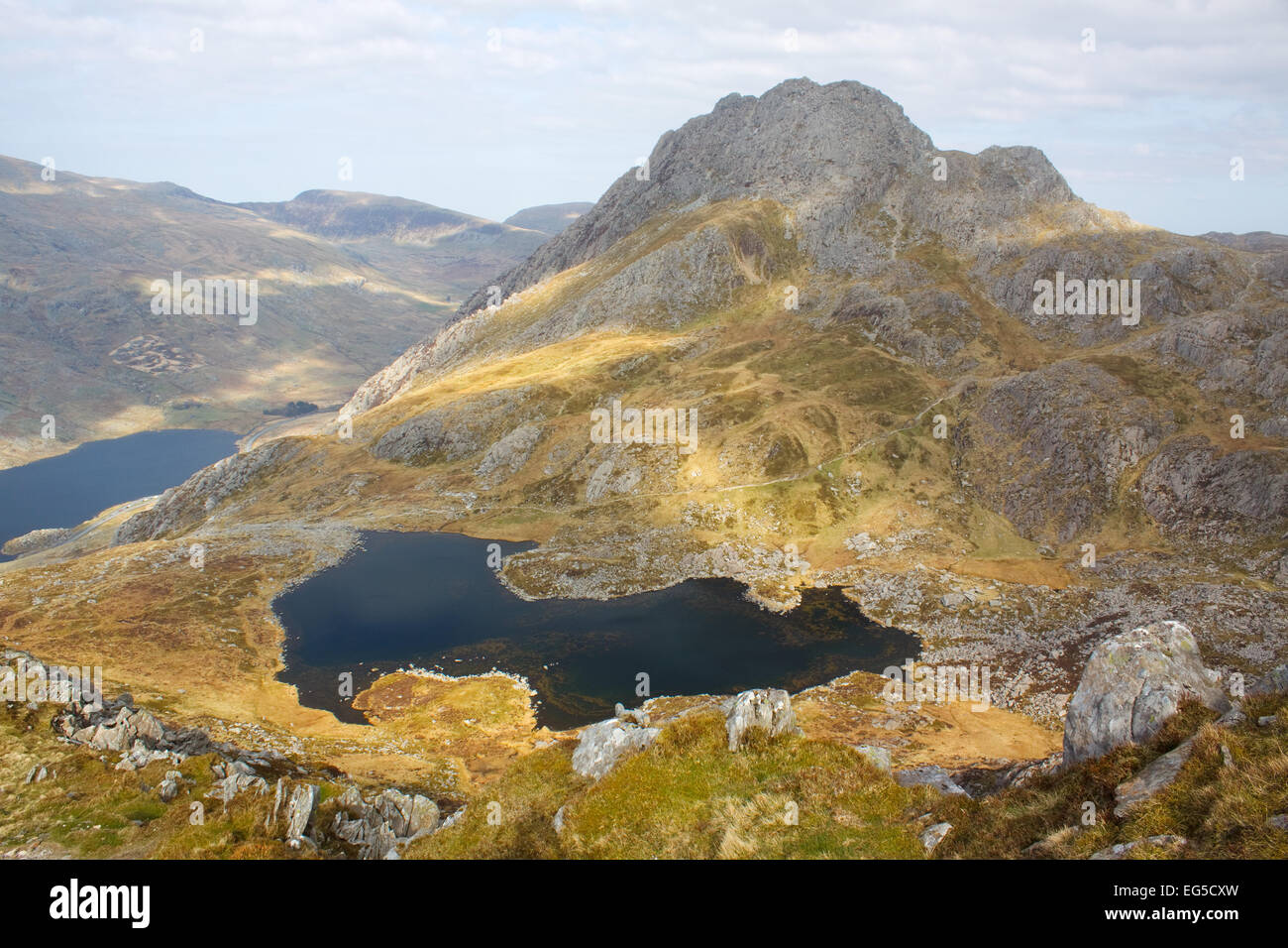 Llyn ogwen and tryfan snowdonia hi-res stock photography and images - Alamy