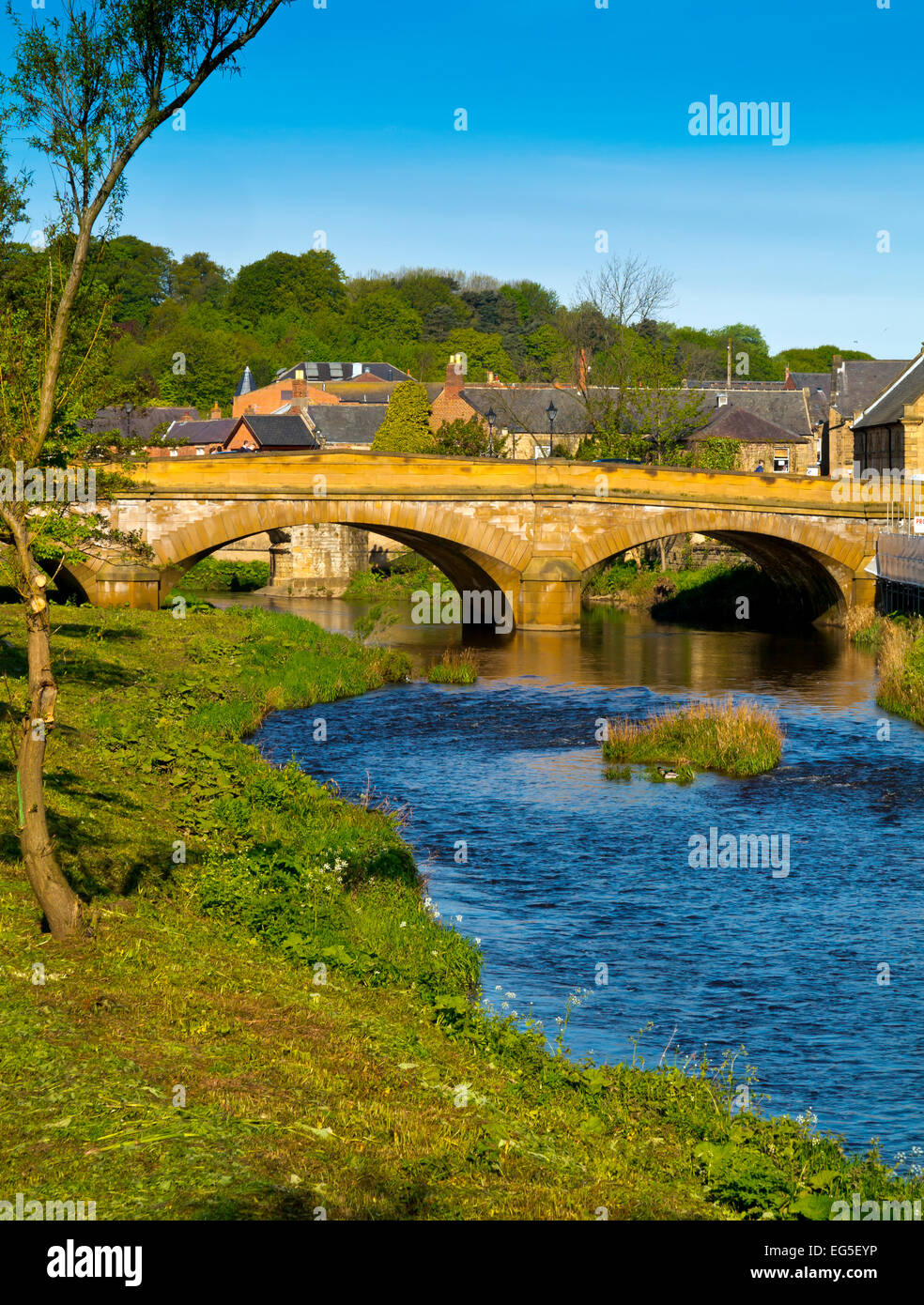 Bridge over the River Wansbeck in Morpeth a town in Northumberland ...