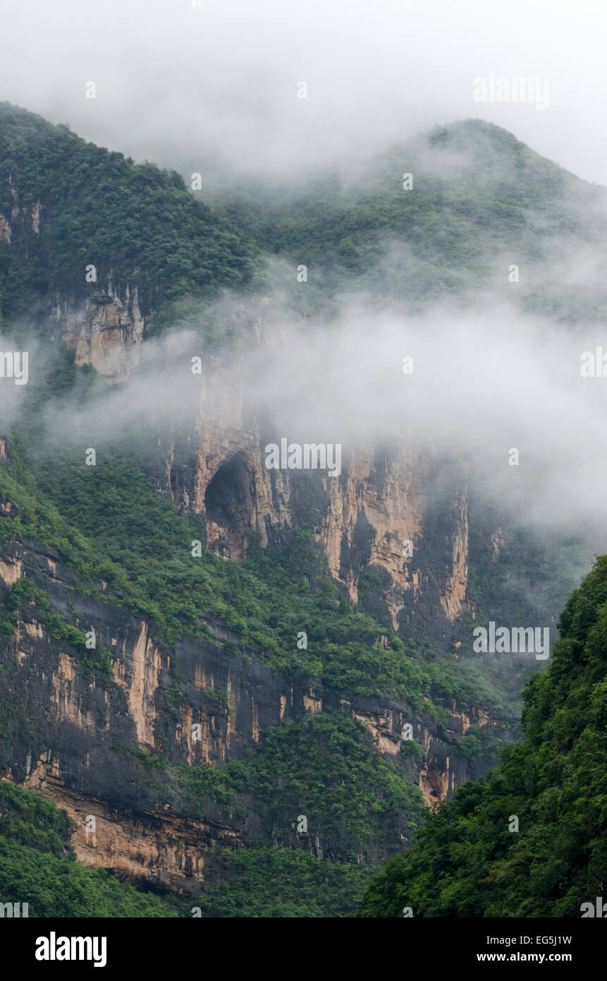 Mist-shrouded cliffs along Wu Gorge, the lesser Three Gorges, Daning ...
