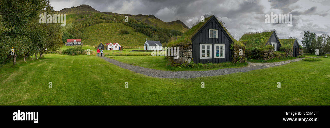Turf farmhouse iceland hi-res stock photography and images - Alamy