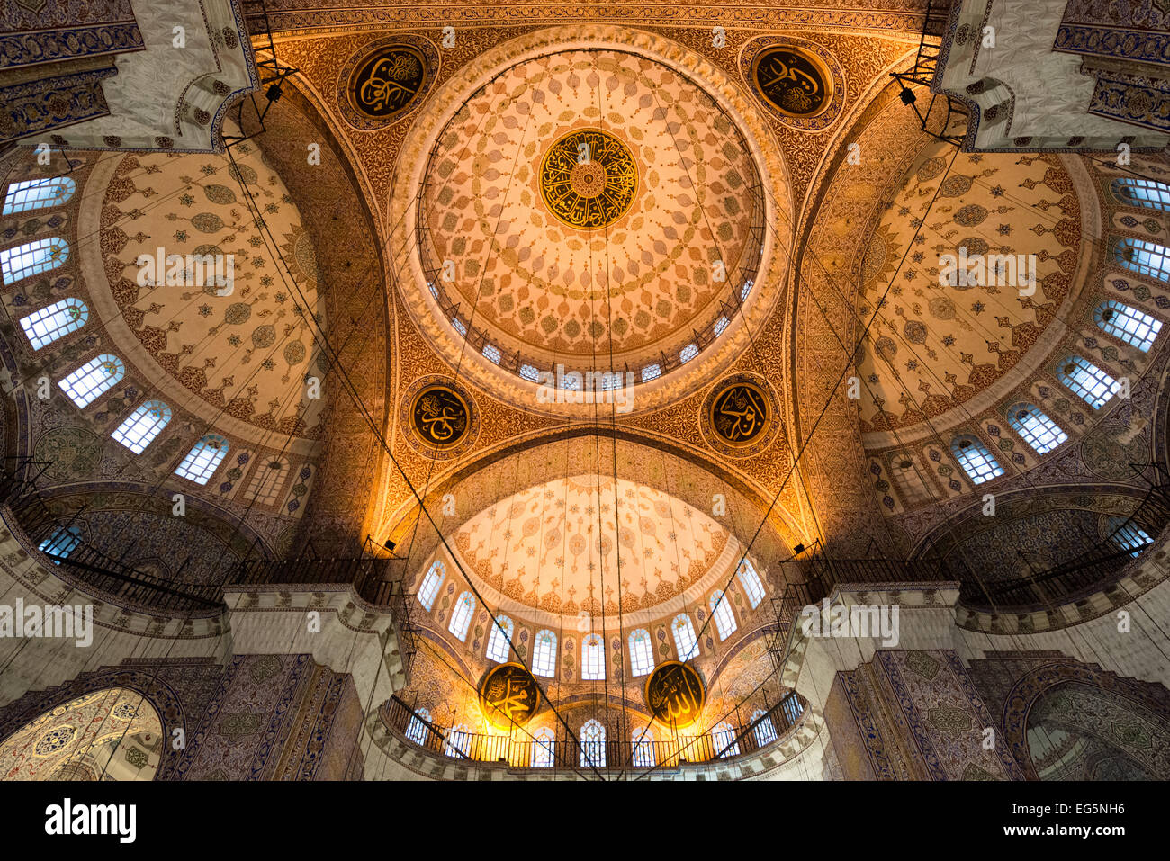 Yeni cami interior hi-res stock photography and images - Alamy